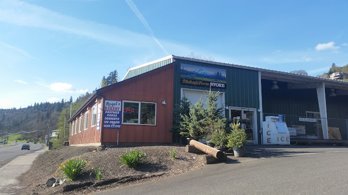 Dickey Farms and Deli - Bingen Washington in the Columbia River Gorge